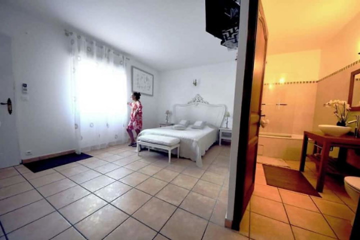 Les Huppes Guest Rooms Nestled In The Heart Of The Garrigue With Swimming Pool - Nîmes