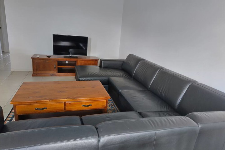 Comfy House Facing Sports Field - ブラックタウン