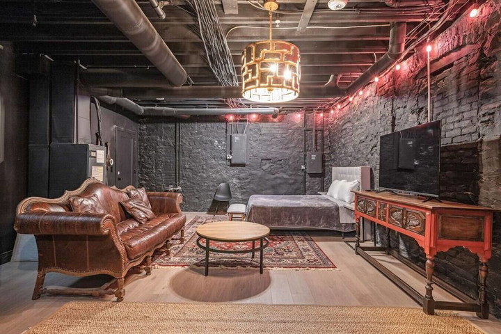 Award Winning Penthouse Suite Skyline Views - Kansas City