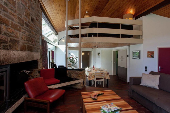 Architects Gem In Stoumont - Spa