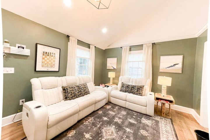 Downtown Sptg Historic Pet Friendly Home Sleeps 4 - Spartanburg, SC