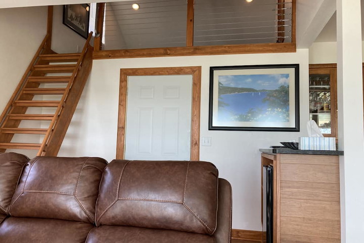 Eaa Rental Available - Gorgeous Water Front Property - 25 Min From Eaa - Appleton, WI