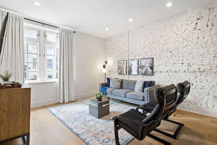 Sleeps 12, Mxn Streets - Pittsburgh, PA