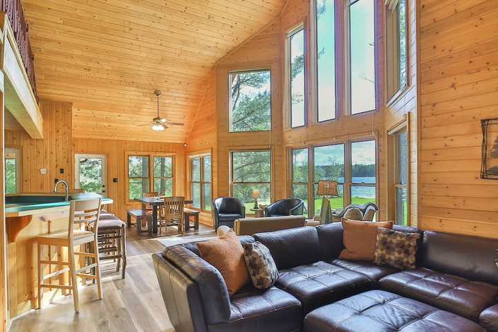 Lakeside 7 Acre Cabin By Nisswa! Private Tennis Court And 200+ Ft Sandy Shore! - Nisswa, MN