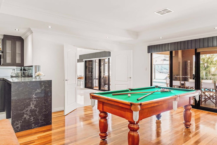 The Iluka Mirage - Sauna - Spa - Heated Pool - Fire Pit - 5br - Perth