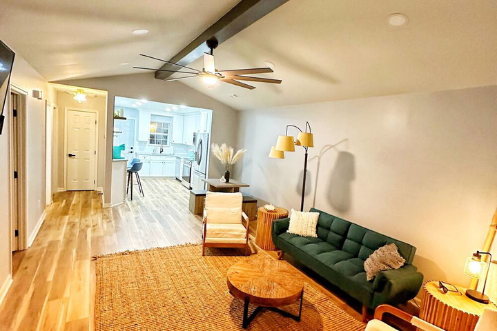 Southern Charm Oasis - 2br, 2ba With Garage + Trailer Space - Murrells Inlet, SC