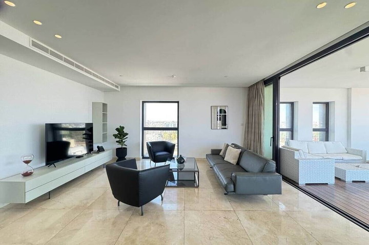 Skyhigh Park View Living - Nicosia