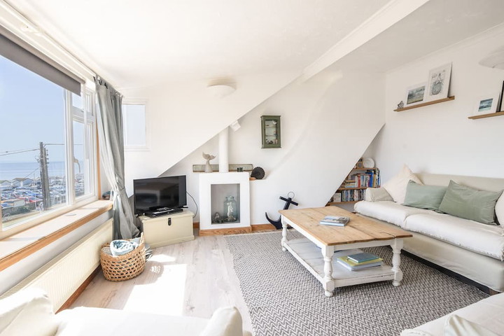 The Penthouse @ No 5, Family Friendly In Lyme Regis - Lyme Regis