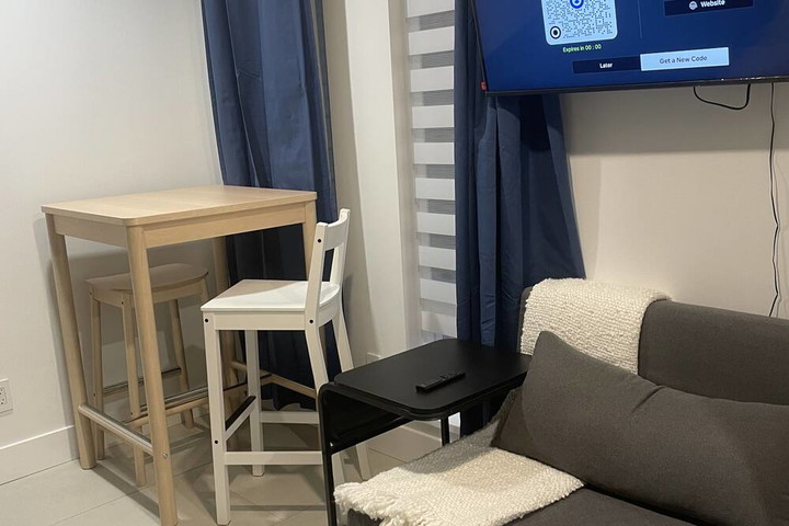Tiny Blue Studio - Burnaby