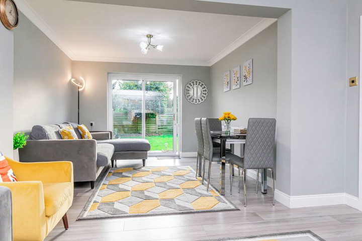 Stunning Place Near Windsor & Heathrow, 3br House - Berkshire