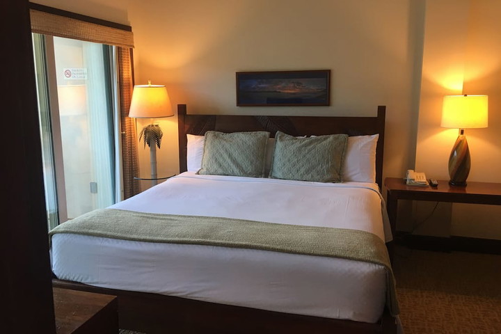 Luxurious 5 Star Ocean Front Complex At Waipouli Beach Resort. Unit A201 - Kauai, HI