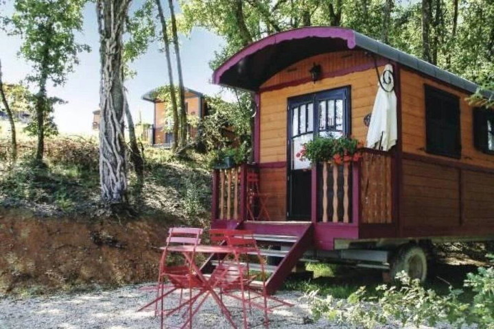 Zecamping 4* Familial Piscine Chauffée Roulotte Bbq - Gers