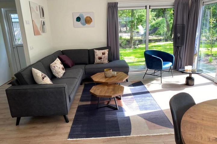 Chalet With 2 Bedrooms And A Terrace - Arnhem