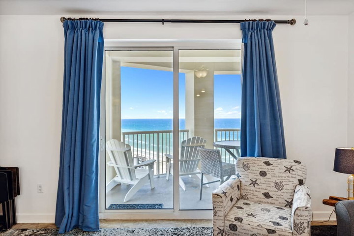 Grand Panama Retreat - Pools & Beach Access - Panama City Beach, FL