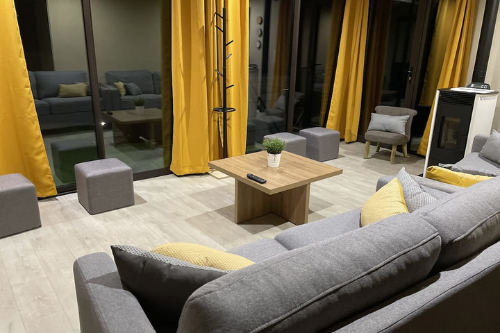 Gite De Caractère Proche Campagne, Jacuzzi Privatif, Terrain Clos Arboré - Mayenne