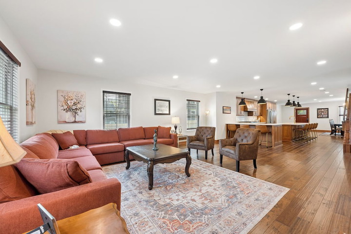 Large Stillwater Home, Sleeps 14, Chef Kitchen, Walk To Downtown. - Stillwater, MN
