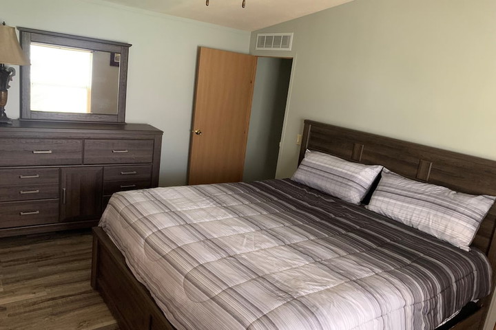Cozy 3-bedroom Mobile Home In The Spring Creek Area Just North Of Pierre. - South Dakota