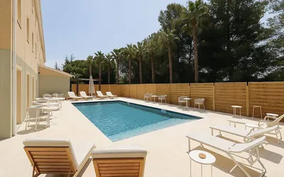 Logis Hôtel De Port D'alon - La Ciotat