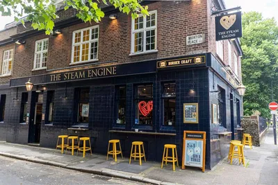 Publove @ The Steam Engine - Hostel - Central London