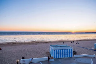 Hotel Les Flots - Chatelaillon Plage - Châtelaillon-Plage