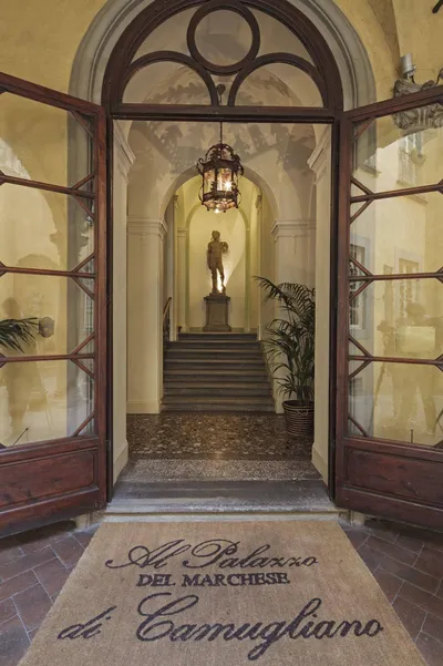 Al Palazzo Del Marchese Di Camugliano - Florencia