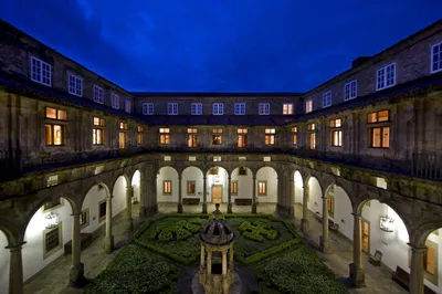 Parador De Santiago De Compostela - Saint-Jacques-de-Compostelle