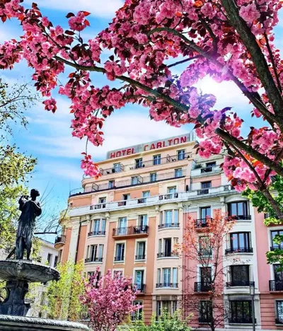 Best Western Plus Hotel Carlton - Annecy-le-Vieux