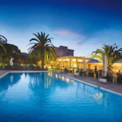 Hotel Restaurant Spa La Madrague - Borgo