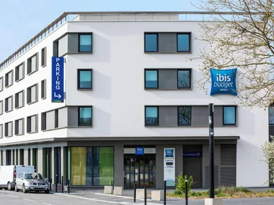 Ibis Budget Saint Quentin En Yvelines Velodrome - Montigny-le-Bretonneux