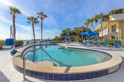 Hilton Vacation Club Charter Club Naples Bay - Naples, FL