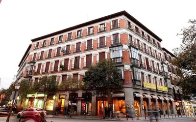 Hostal Sil & Serranos - Chueca