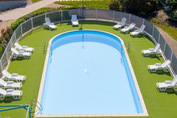 Camping Aux Portes Des Monts D'aubrac - Aveyron