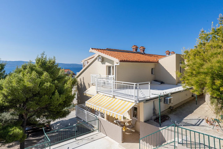 Ferienwohnungen Am Meer Duce, Omis - 946 - Dugi Rat
