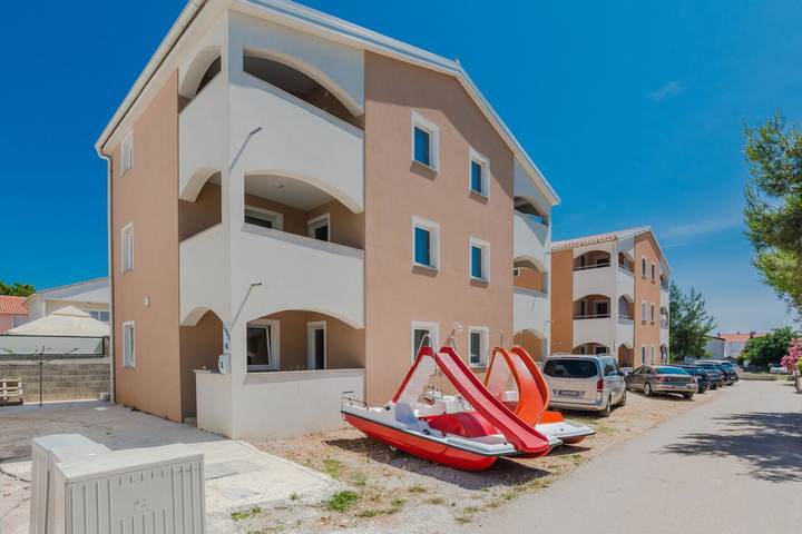 Apartments By The Sea Vir - 18563 - Vir, Kroatien