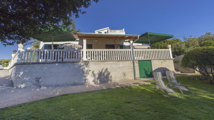 Ferienwohnungen Mit Parkplatz Brodarica, Sibenik - 25982 - Šibenik