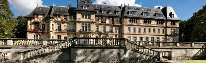 Château Jeanne & The Forest – Château De Montvillargenne - Chantilly