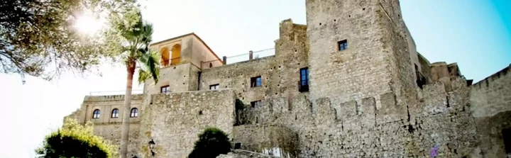 Hotel Tugasa Castillo De Castellar - Castellar de la Frontera