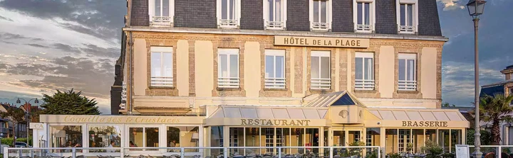 Hôtel De La Plage -  Courseulles Sur Mer - Courseulles-sur-Mer