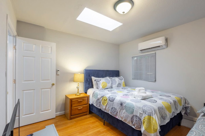 @ Marbella Lane - 2br Guest House |Dtwn Rwc| Pking - Redwood City, CA
