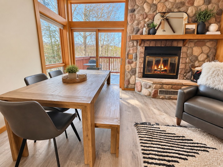 The Hillside Hideaway - Lutsen, MN