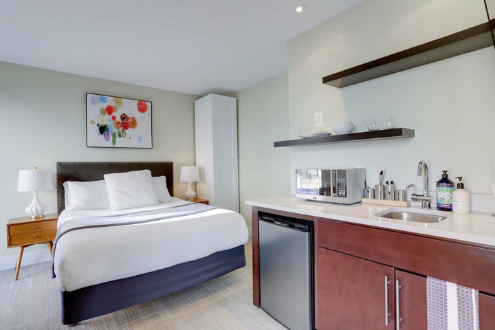 Sojourn At Dupont Place #5 | Pet Friendly - Washington, D.C.