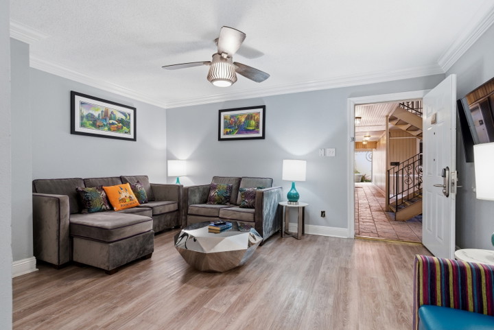 Frenchmen St 2br Retreat W/ Pool - Louisiana