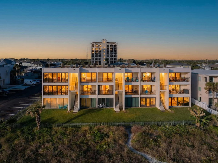 The Shoreline Escape | Oceanfront - Jacksonville Beach, FL