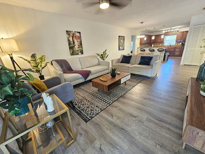 Bungalow Dt By Lake Eola & Kia Center Sleeps 12 - Orlando, FL