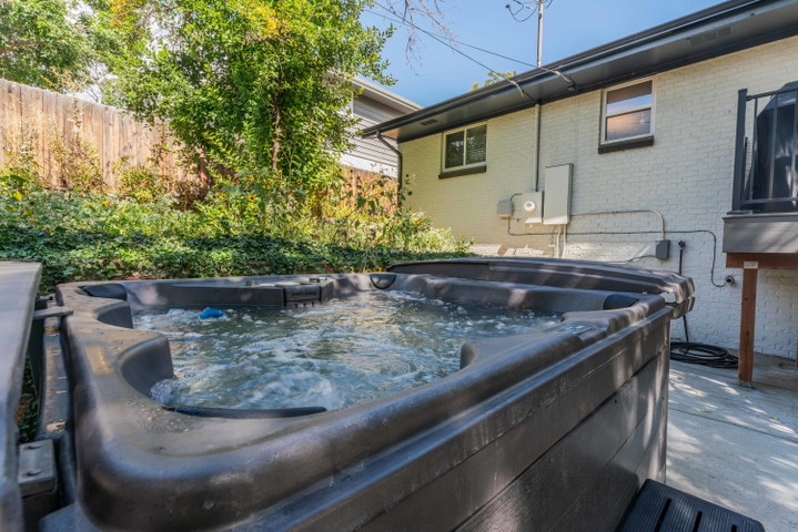Hot Tub Family Home With Mountain Views - Close To Red Rocks And Clear Creek! - Lakewood