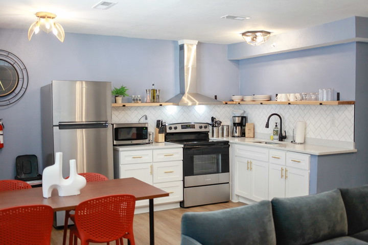 Sojourn's Harborage Jellyfish Suite Near Beach - Norfolk, VA