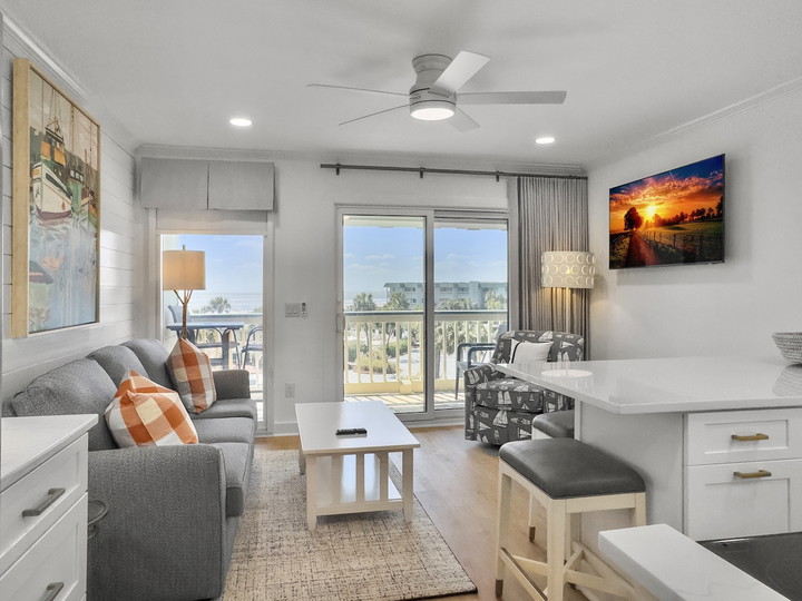 1 Br Top Floor Isle Of Palms Oceanfront Sea Cabin - Isle of Palms, SC