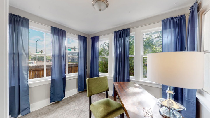 Chic Denver Family Retreat Free Parking & Prime Location - Denver, CO