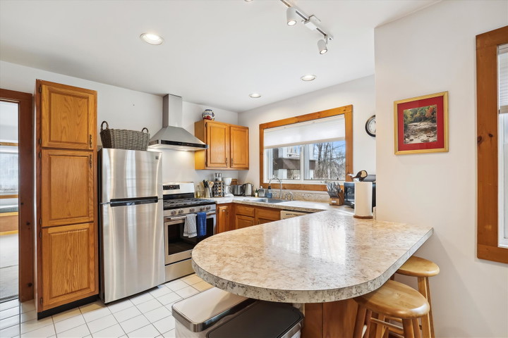 Comfortable Condo With Fireplace And A/c - Cozy Romantic Haven - ストー, VT