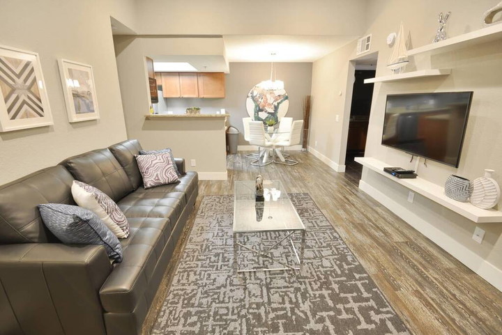 City Light 2b/2b Strip View - Henderson, NV